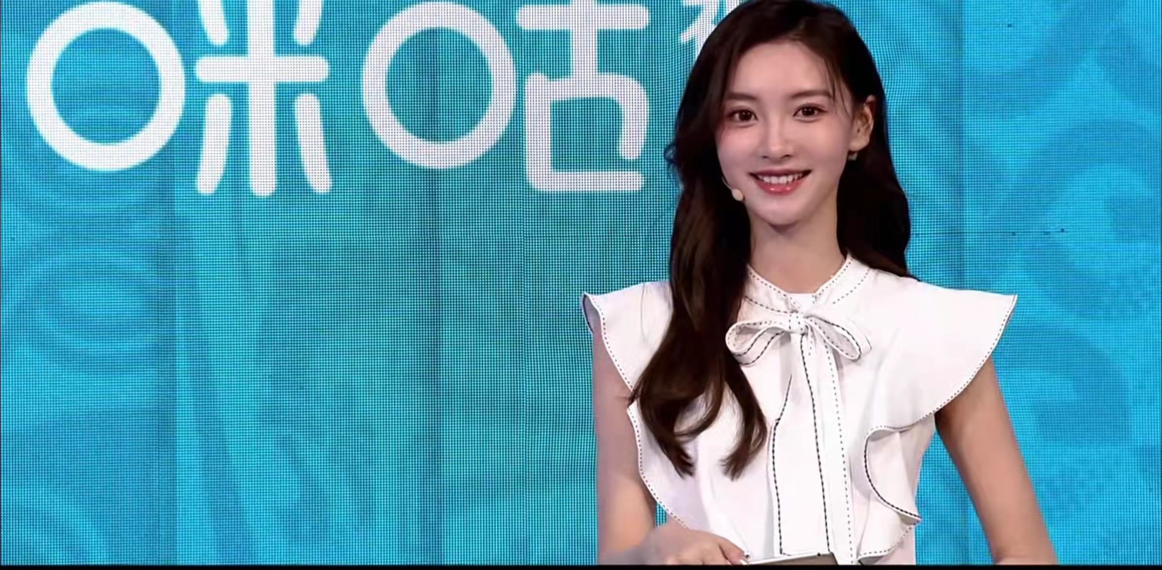 The new most beautiful NBA female anchor!"Top student" Jin Jiayue is praised by fans - iMedia