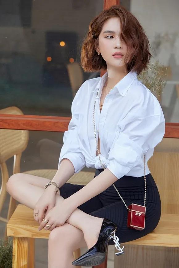 Vietnamese supermodel with sweet smile and perfect figure - iMedia
