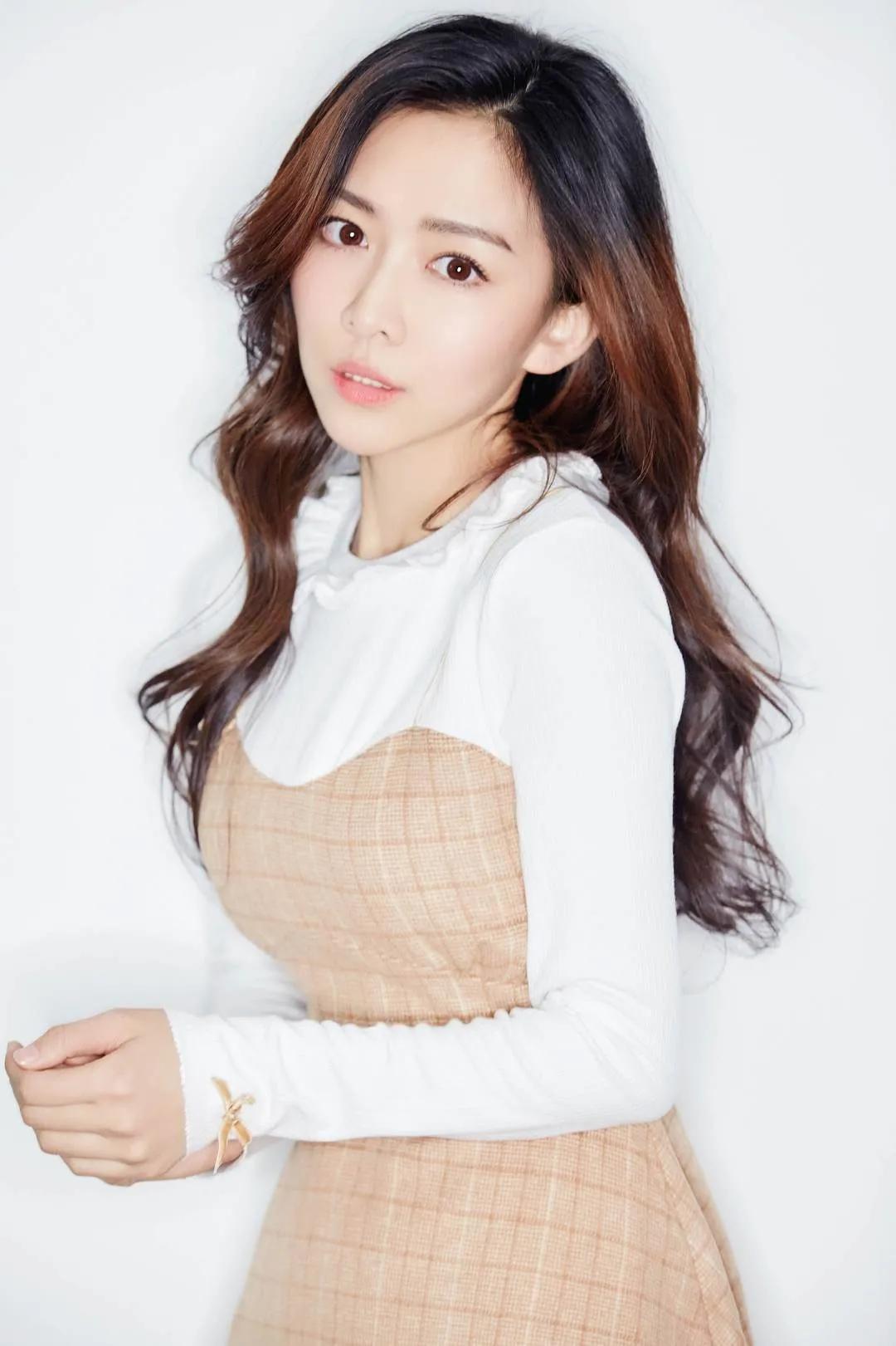 Yang Anqi, famous actor - iMedia