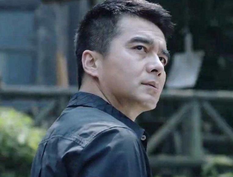 At the age of 22, he took the Emperor, married four times, and married ...