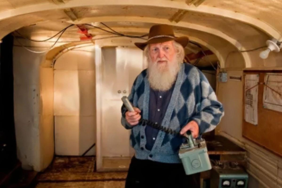 Ark 2, Canada's largest private bunker: built with 42 school buses, can ...