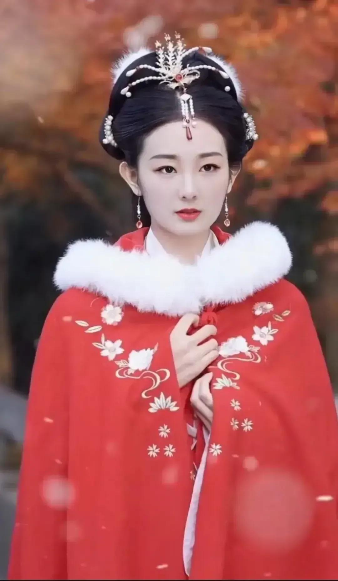 Chen Yanan opened the wound and showed it to others, thinking that ...