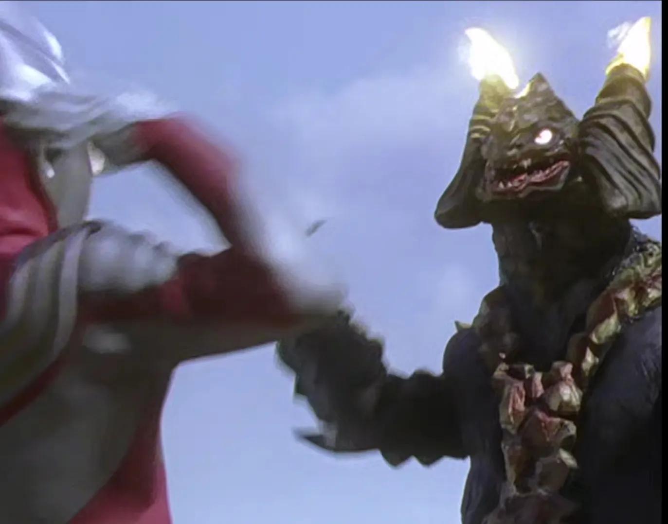 Tiga Ultraman's mid-term powerful enemy, super monster-Goldlas - iMedia