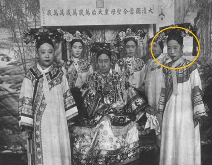 Empress Longyu, why has not been favored by Guangxu?Rong Er, a palace ...