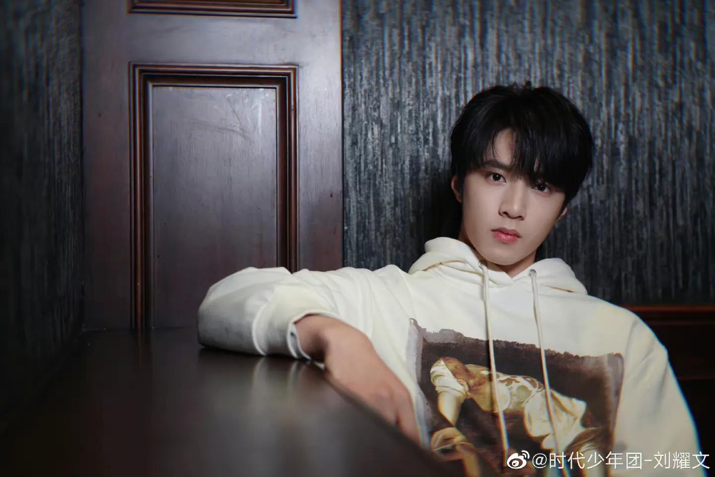 Brother Ma and Brother Zhang, let's post Weibo, it's just the two of ...