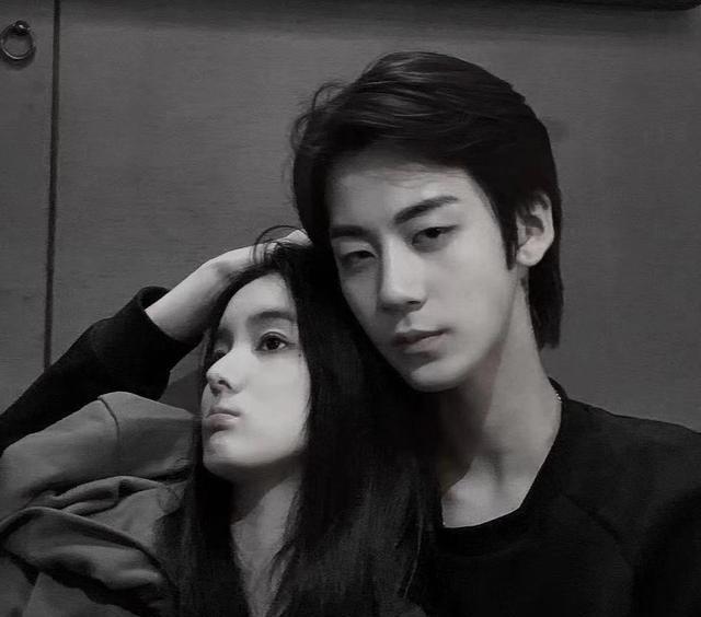 Xiaoyi breaks up with Ren Shihao, the Internet celebrities and celebrities can't meet, only the ...