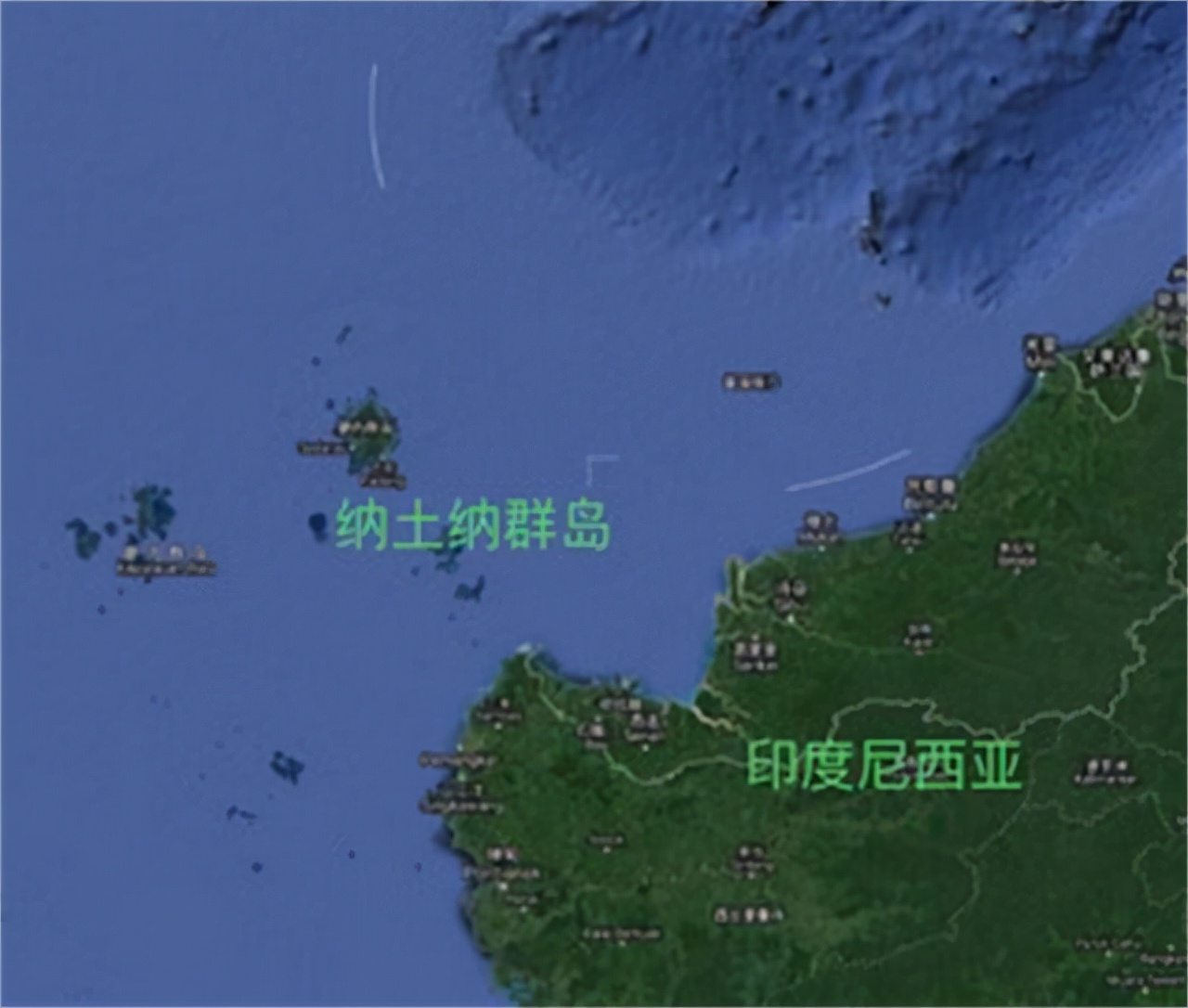 The Natuna Archipelago of 2110 square kilometers has a population of ...