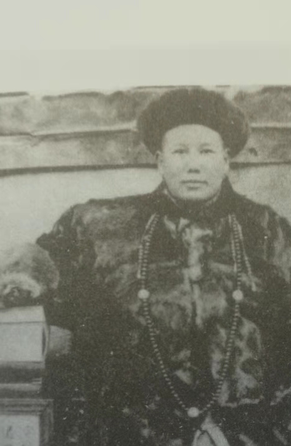 Accompanying Cixi, the Republic of China sealed the frontier.Ma Fuxiang ...