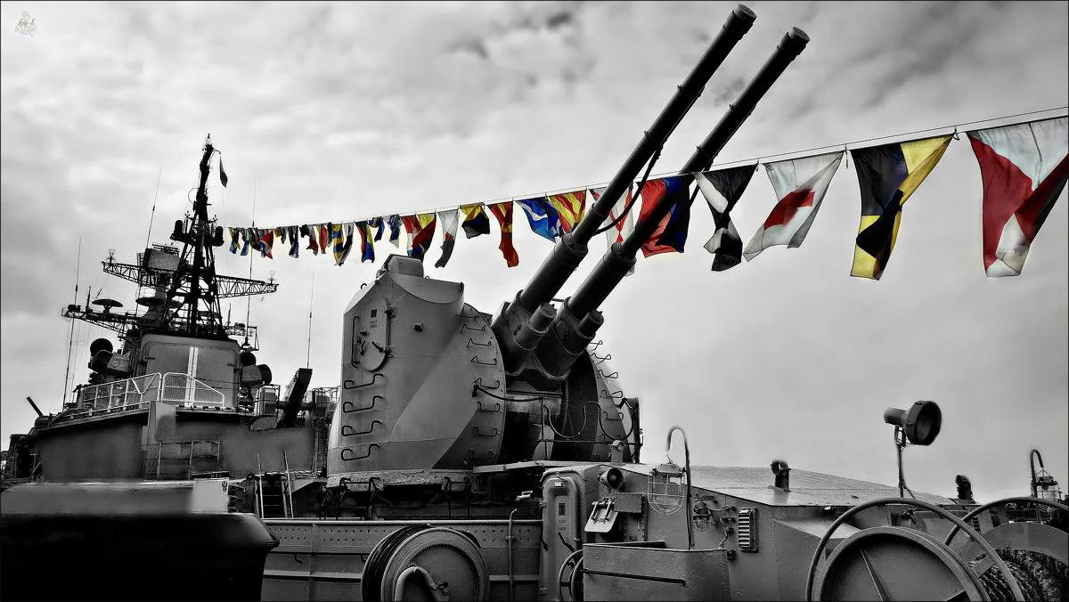 Atlas of AK-130 naval guns (64 pictures) - iMedia