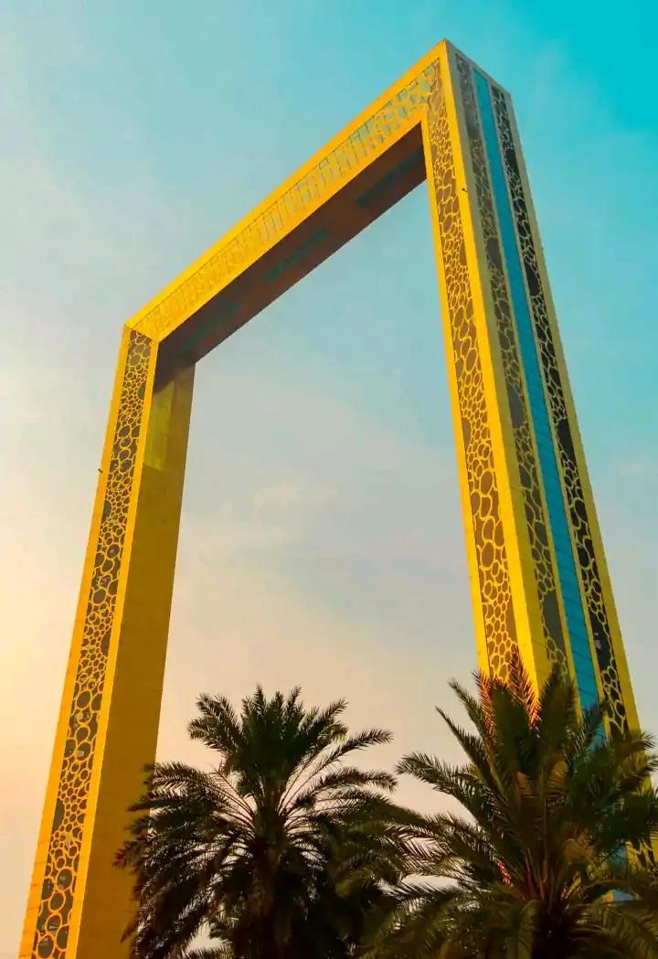The World s Largest Photo Frame Dubai City Window Such A Fantastic View Of The City IMedia the-world-s-largest-photo-frame-dubai-city-window-such-a-fantastic-view-of-the-city-imedia