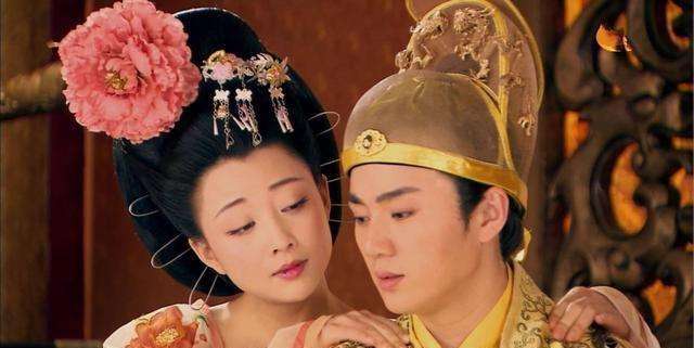 How did Wan Zhener fascinate Emperor Xianzong who was 17 years younger ...