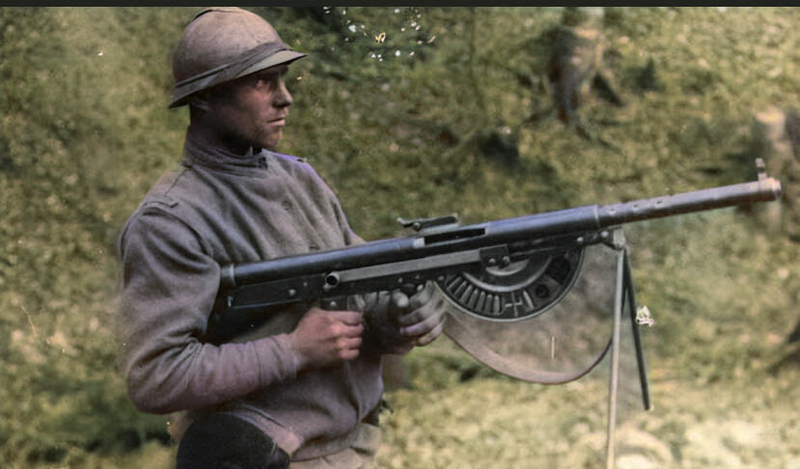 The earliest mass-produced light machine gun, the French Chauchat M1915 ...