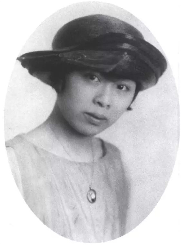 Zhang Youyi after the divorce: insisted on giving her in-laws a house ...