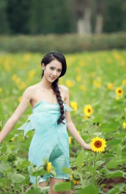 Emily Kwan, famous actress - iMedia