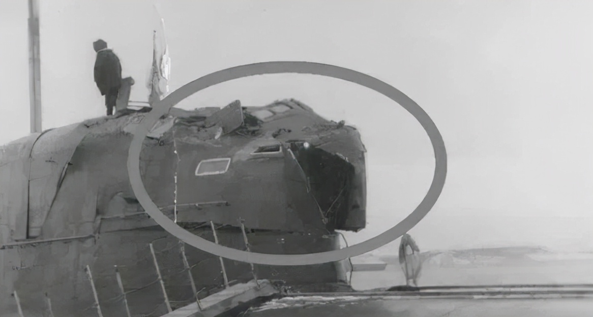 How strong is the Russian titanium alloy nuclear submarine?Directly ...