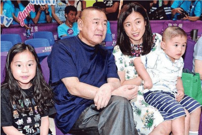 Liu Mingwei fights with his little mother Cambie, why everyone is not ...