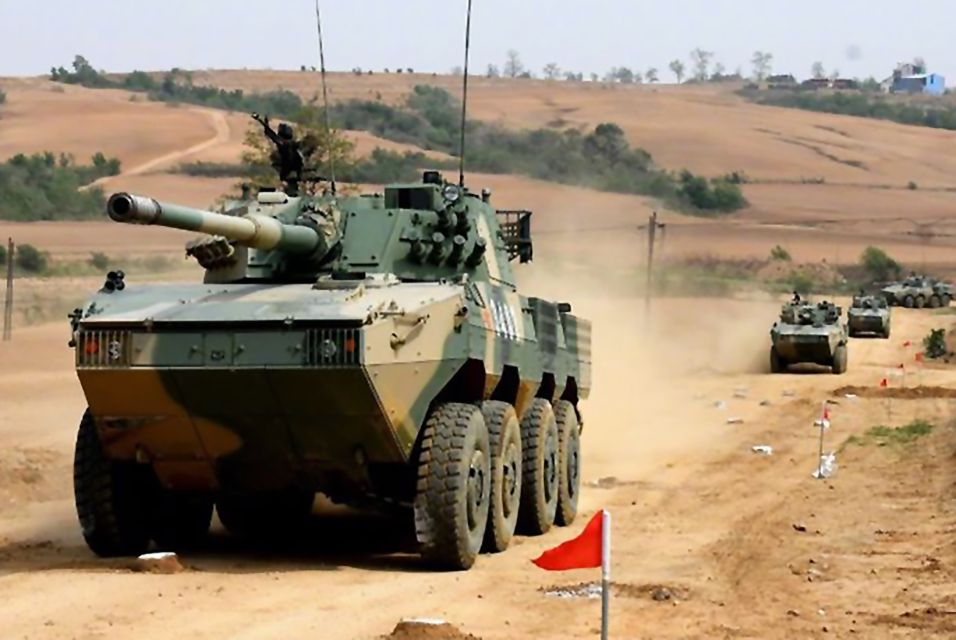 What is the difference between mechanized troops and motorized troops ...