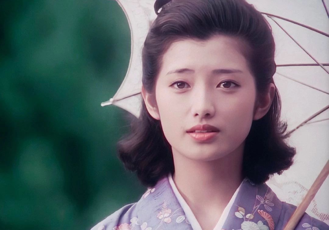 Inventory: What are the appearances of Japanese female stars in the 90s ...
