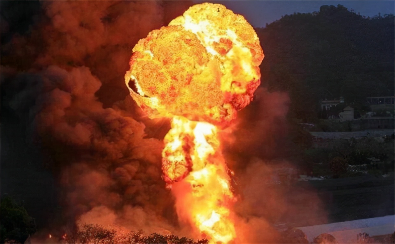 "Unsolved Mystery" The Ming Dynasty Apocalyptic Explosion killed and ...