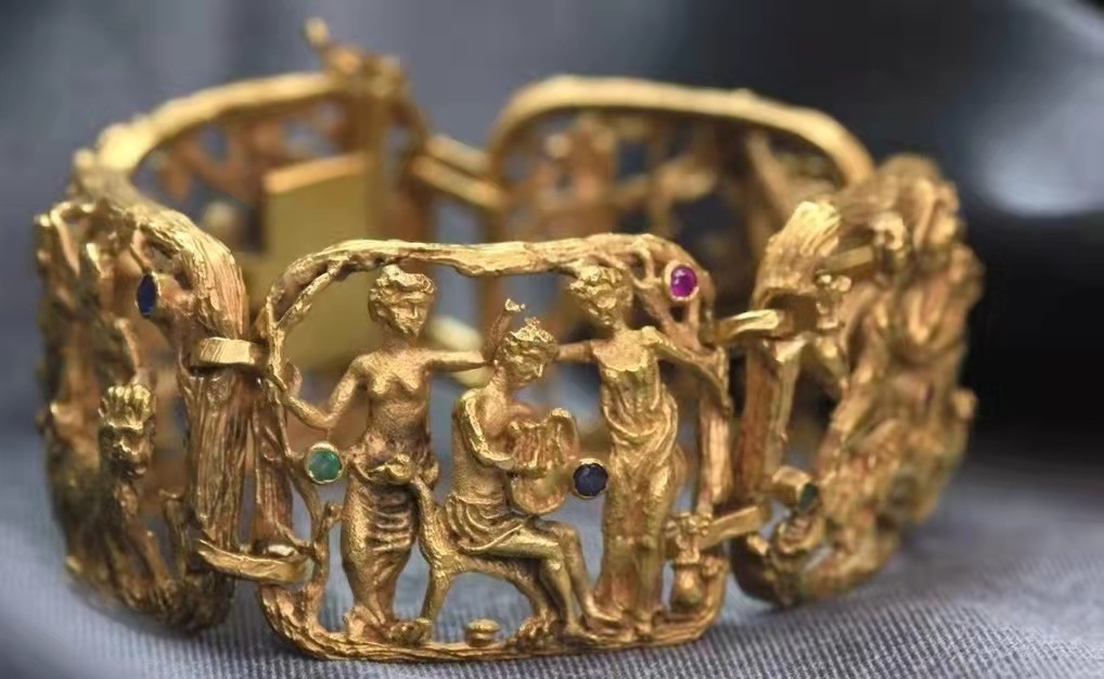 European classical jewelry, exquisite craftsmanship, the perfect ...