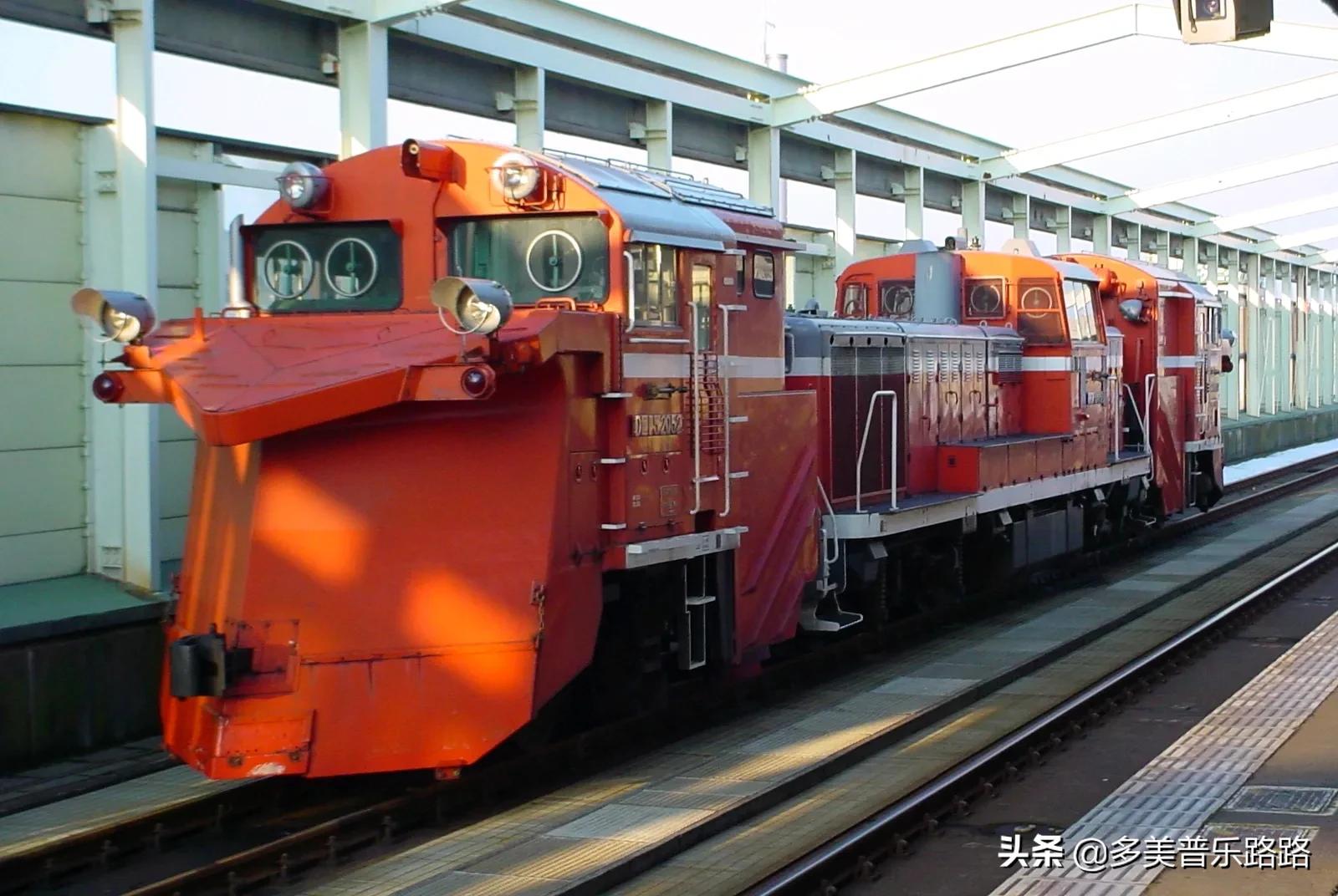Japan National Railways DE15 diesel locomotive - iMedia