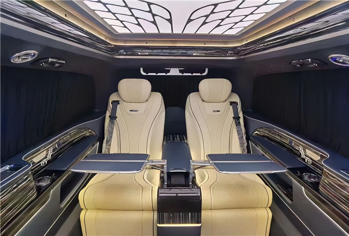 Mercedes-Benz Vito high-top Maybach four-seat version, this luxurious ...