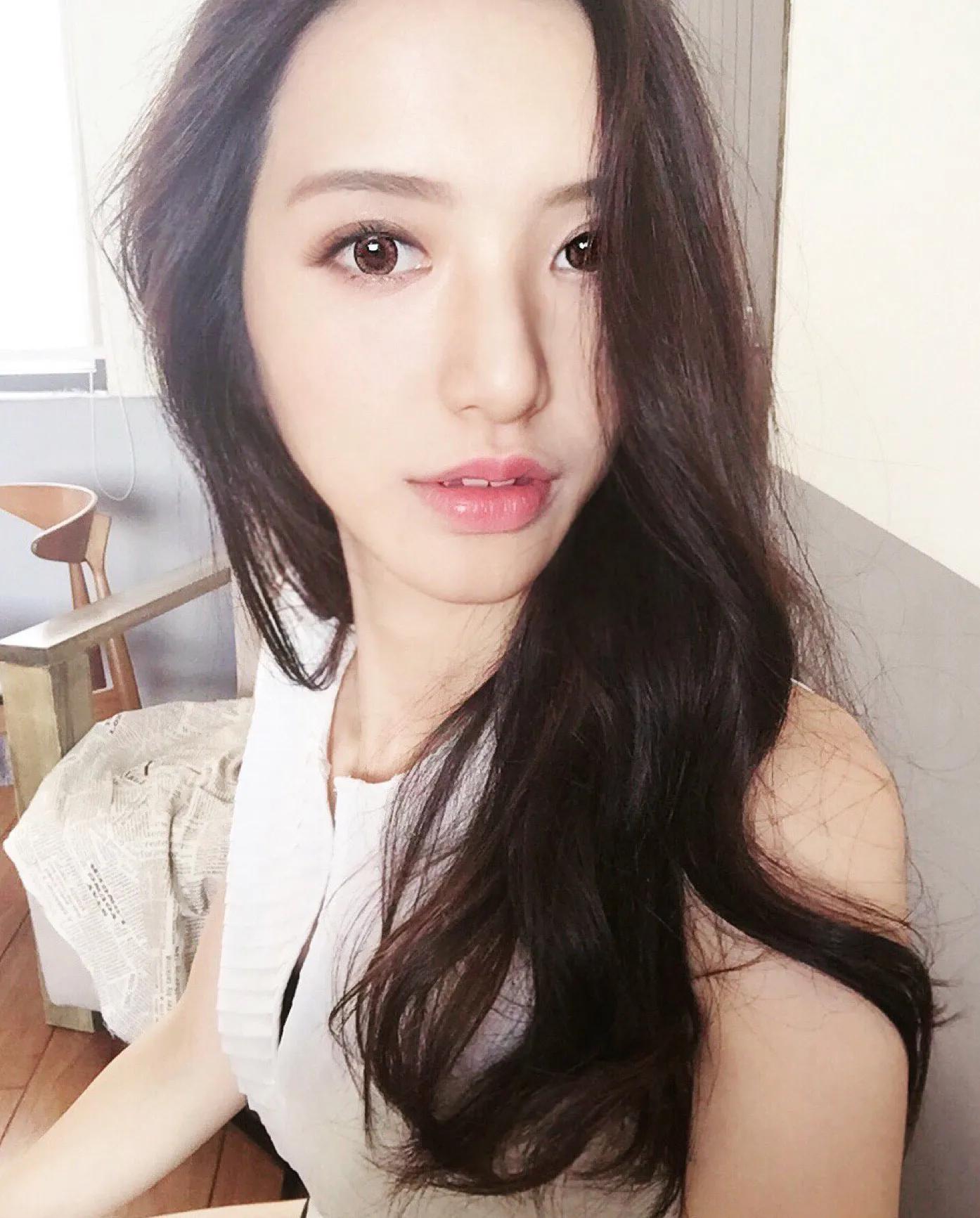 Film and television actress Wang Weilin - iMedia