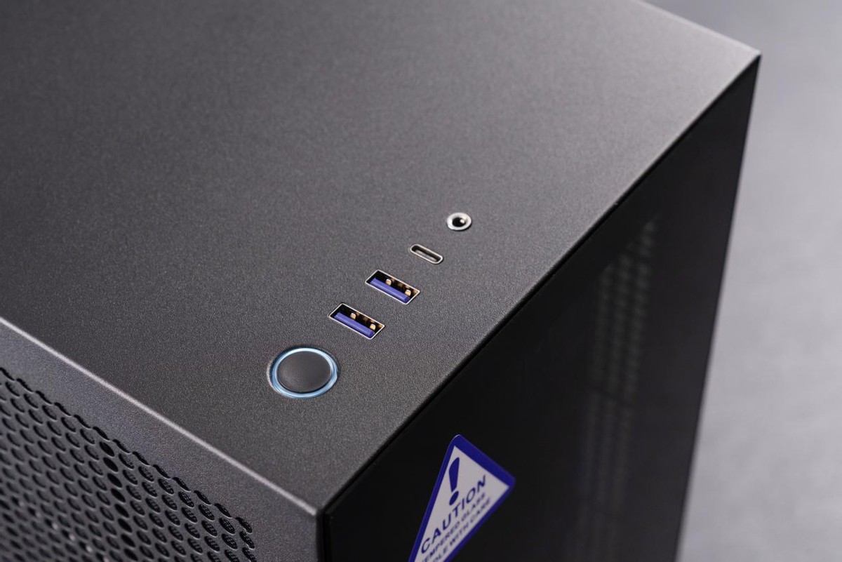 Light luxury in a mini case!NZXT H1 case review - iMedia
