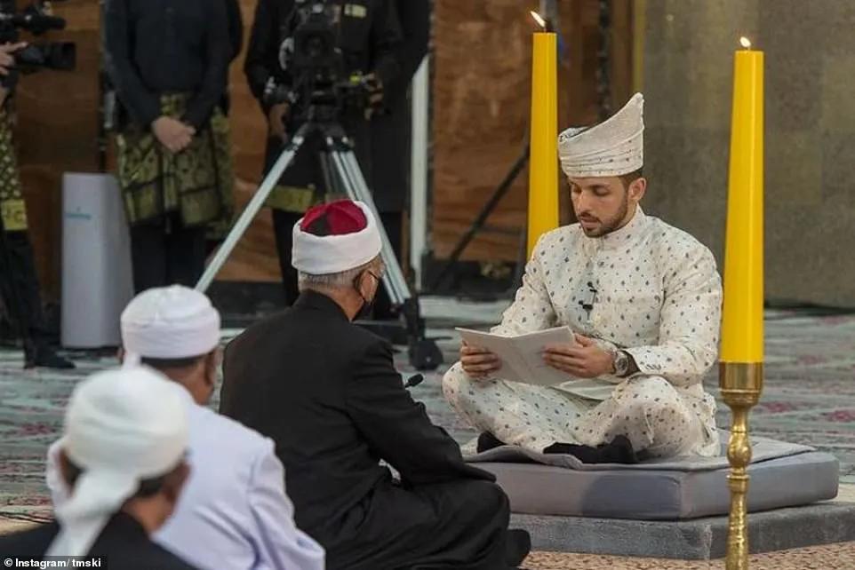 The 37-year-old Brunei princess married into a ceiling to show off her ...