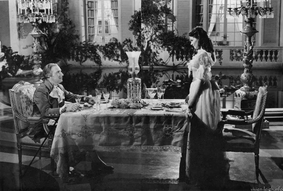 Appreciation of Mrs. Hamilton's costumes in the movie - iMedia