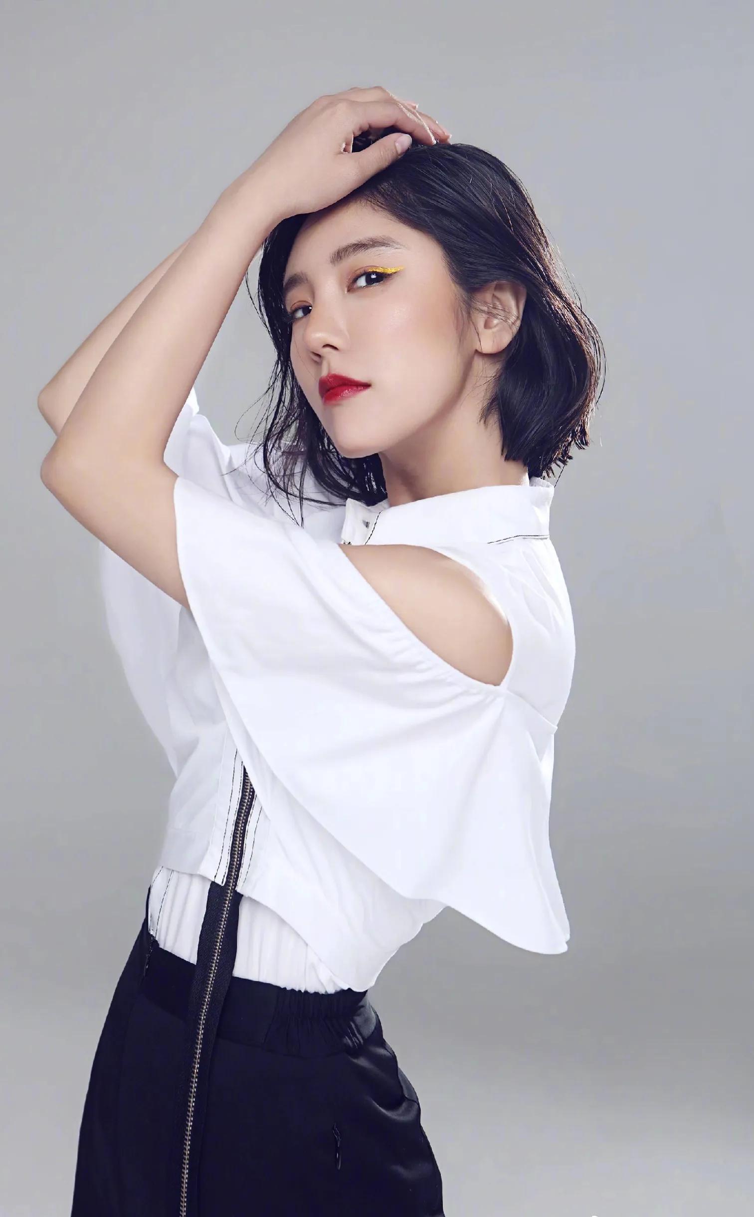 "The Most Handsome and Beautiful Girl" Zhao Yihuan, responsible for the ...