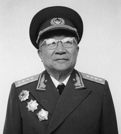 Why did Tan Zhenlin not participate in the award ceremony?If awarded ...