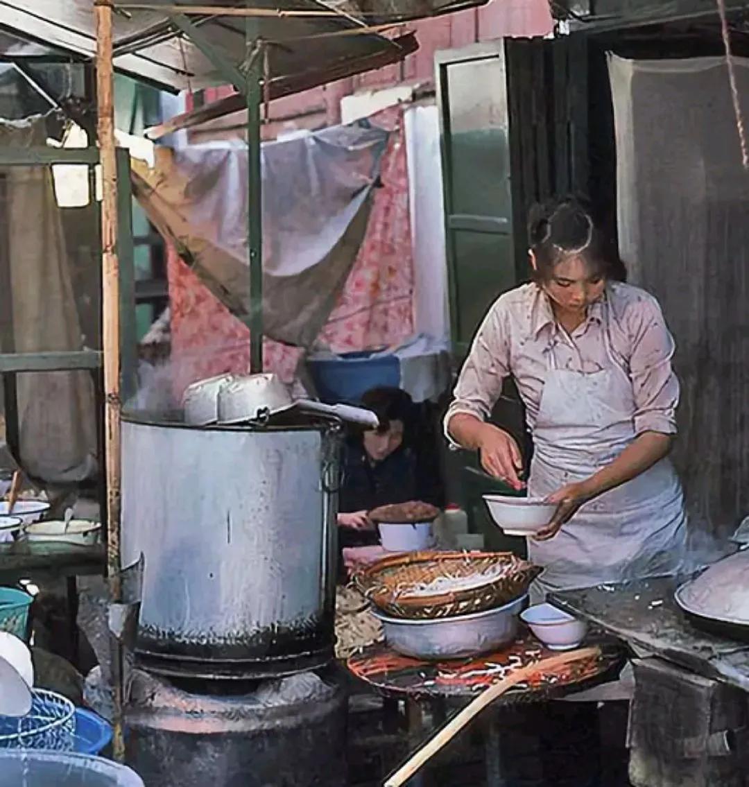 Old photos of Kunming, Yunnan, Beijing Road and Nanping Street in 1988 ...