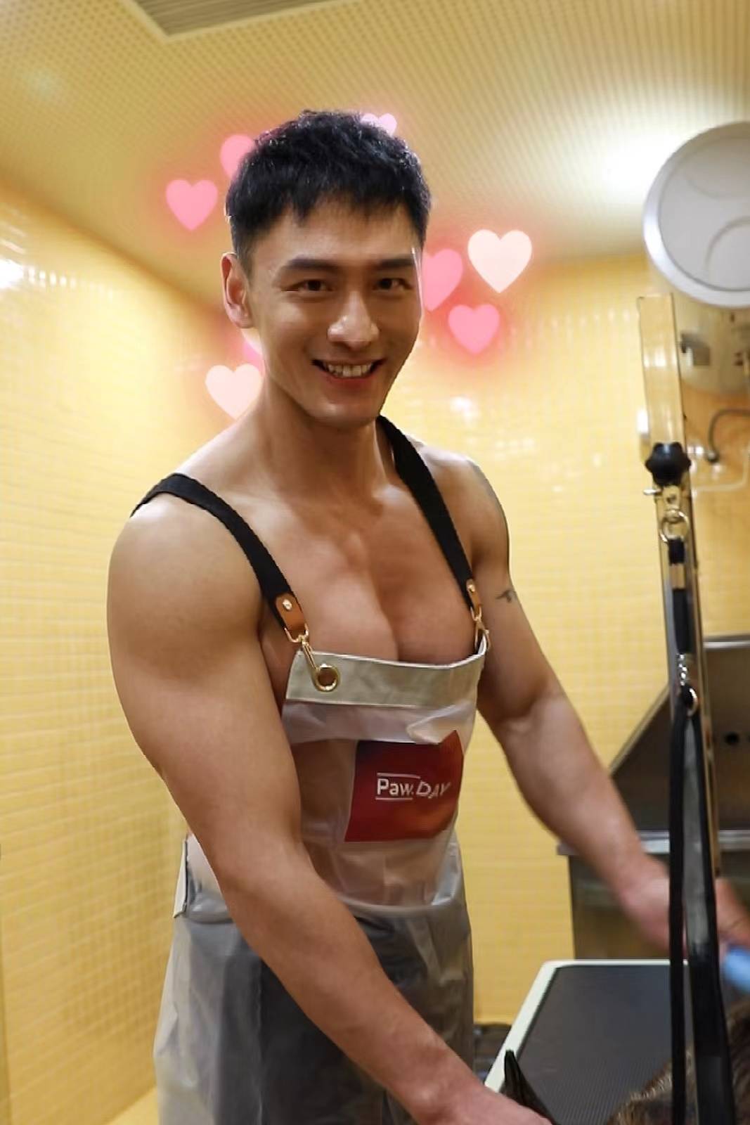 Internal entertainment fitness actor Gu Youming is on fire. This ...