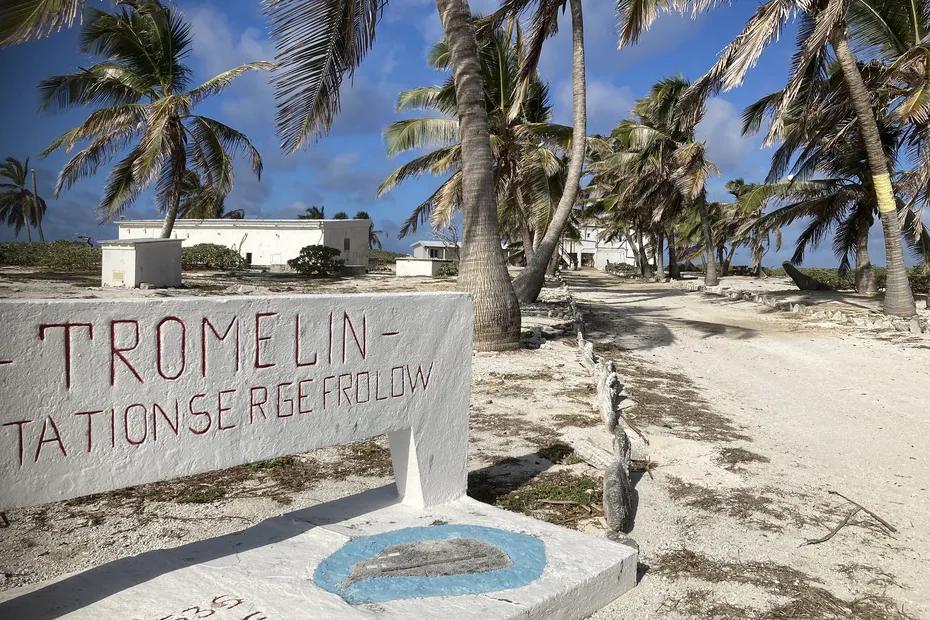 "Desert Island" - Bird's Paradise, Tromelin - iMedia
