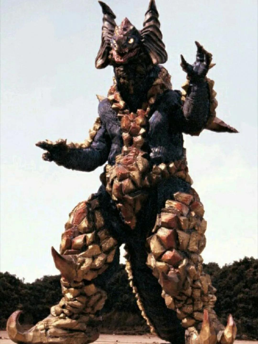 Tiga Ultraman's mid-term powerful enemy, super monster-Goldlas - iMedia