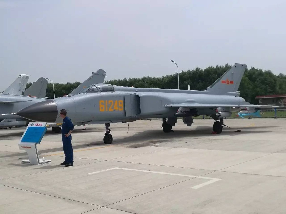 A wise decision of the Chinese Air Force!Abandoning the introduction of ...