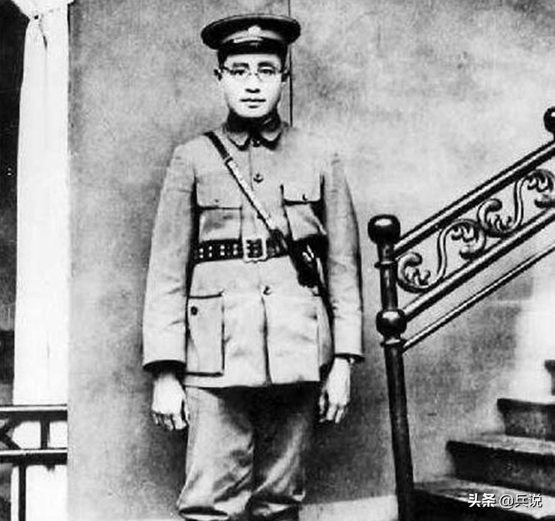 The second field soldiers approached Chongqing, Yang Sen asked for an ...
