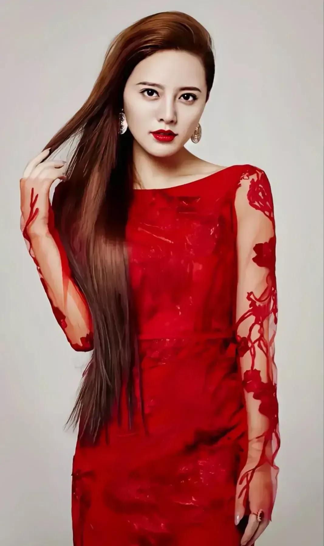 Alan Dawa Dolma: A Tibetan Female Singer with Beauty and Wisdom - iMedia