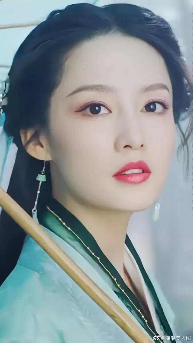 Li Qin wallpaper - iMedia