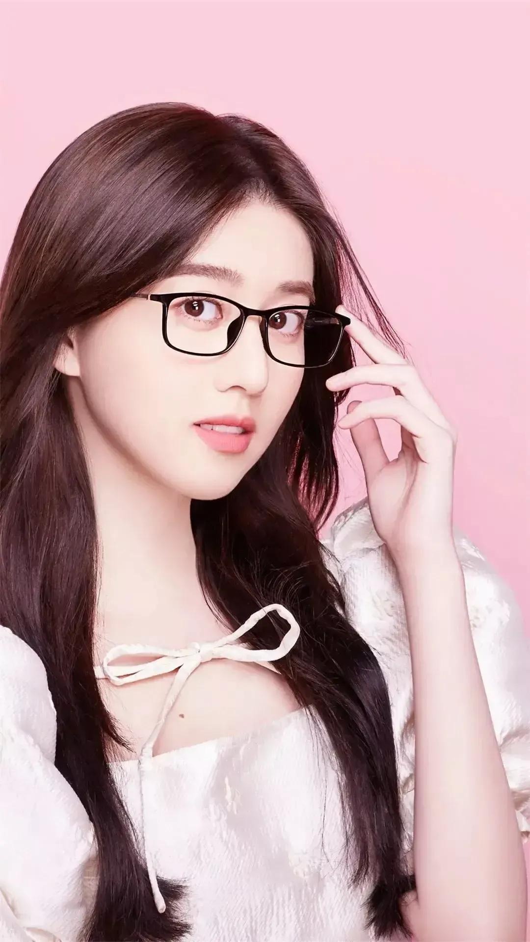 Beautiful, gentle and lovely, Taiwanese beauty Li Kaixin's beautiful ...