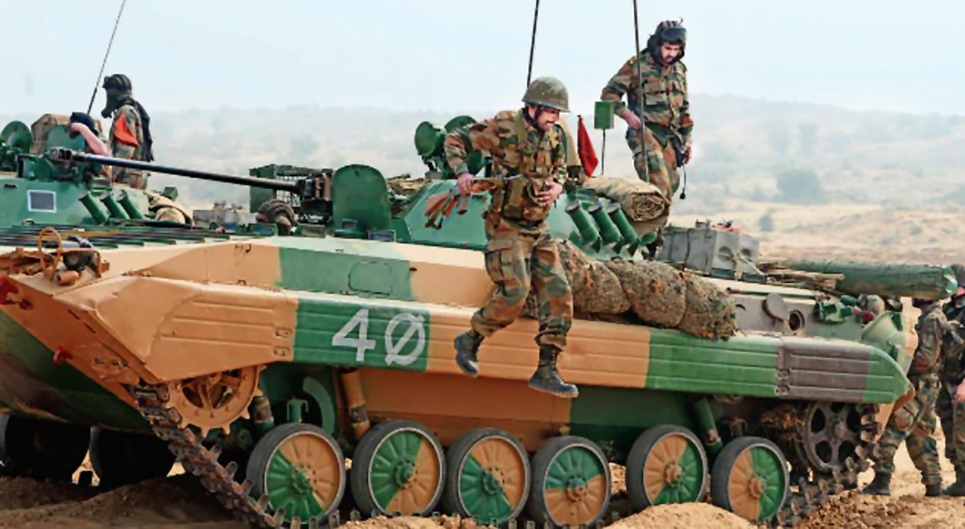 What is the difference between mechanized troops and motorized troops ...