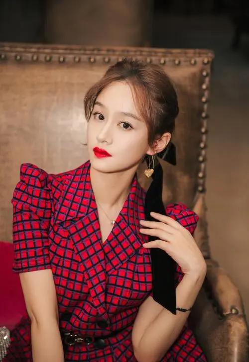 Lu Yanqi, sexy and charming photo (photo gallery) - iMedia