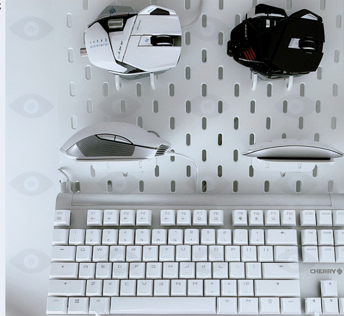 Desktop Aesthetics, Mercury Peripheral Desktop Experience - iMedia