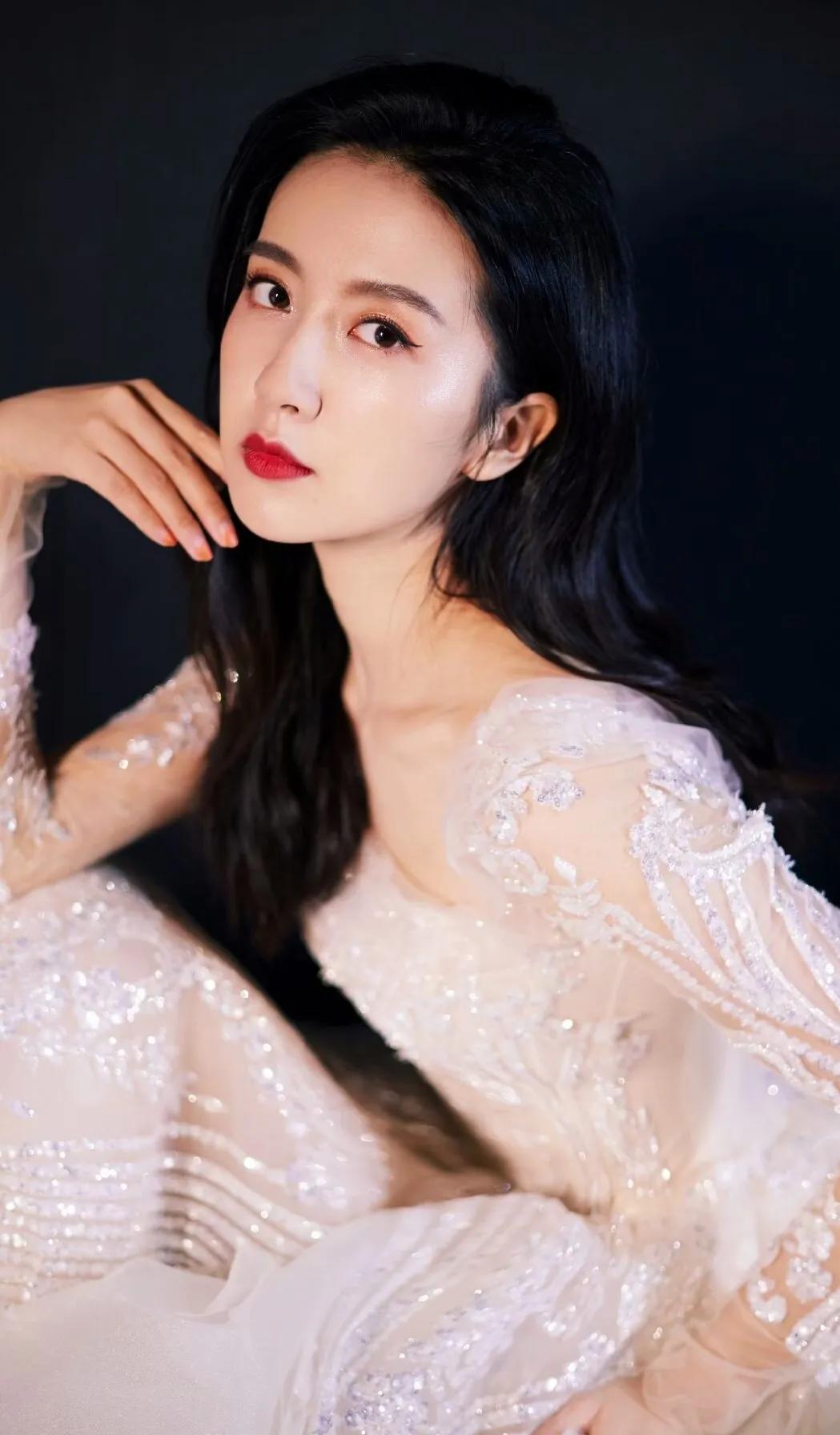 Xu Lingyue (Miss Universe, Yunnan actress) - iMedia