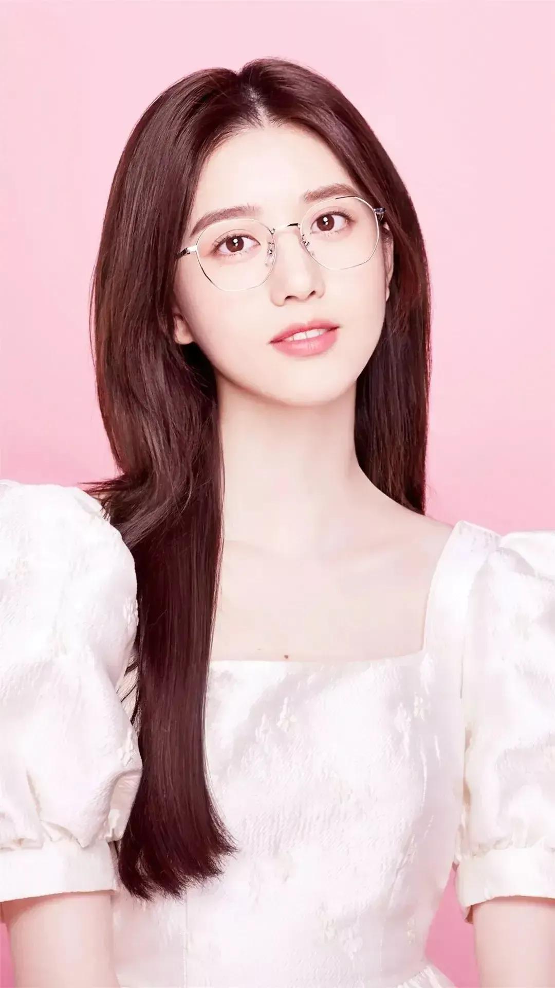 Beautiful, gentle and lovely, Taiwanese beauty Li Kaixin's beautiful ...