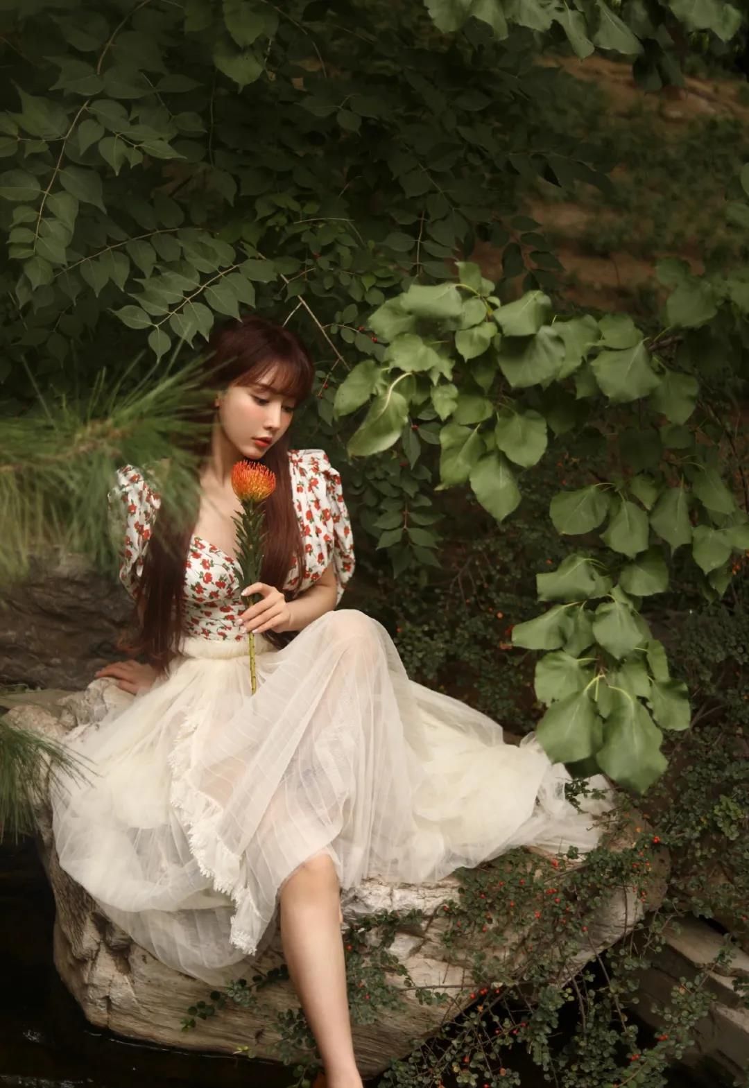Zhou Linjia, the goddess of temperament with both strength and beauty ...