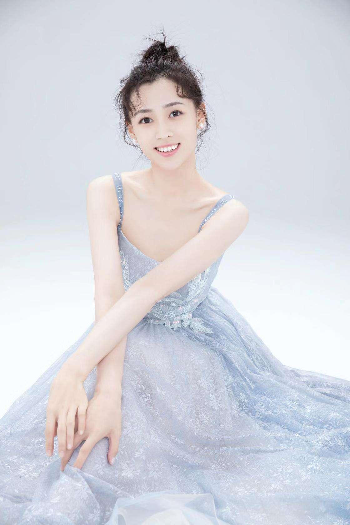 Ding Xiaoying, sexy and charming photo (photo gallery) - iMedia