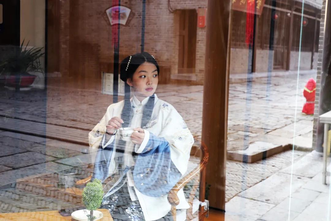 Encounter slow time in Yaowan ancient town - iMedia