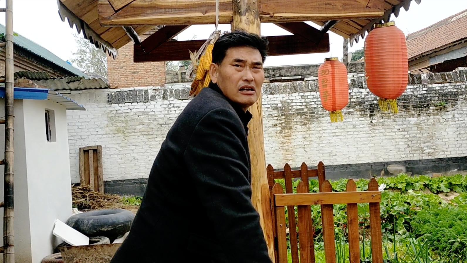 After Chen Yanan threatened Brother Coat, the "Brother Coat" asked Chen ...